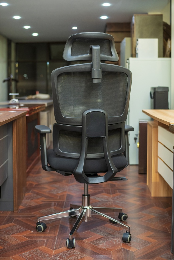 Ergonomic High Back Office Chair - Pioneer Furniture