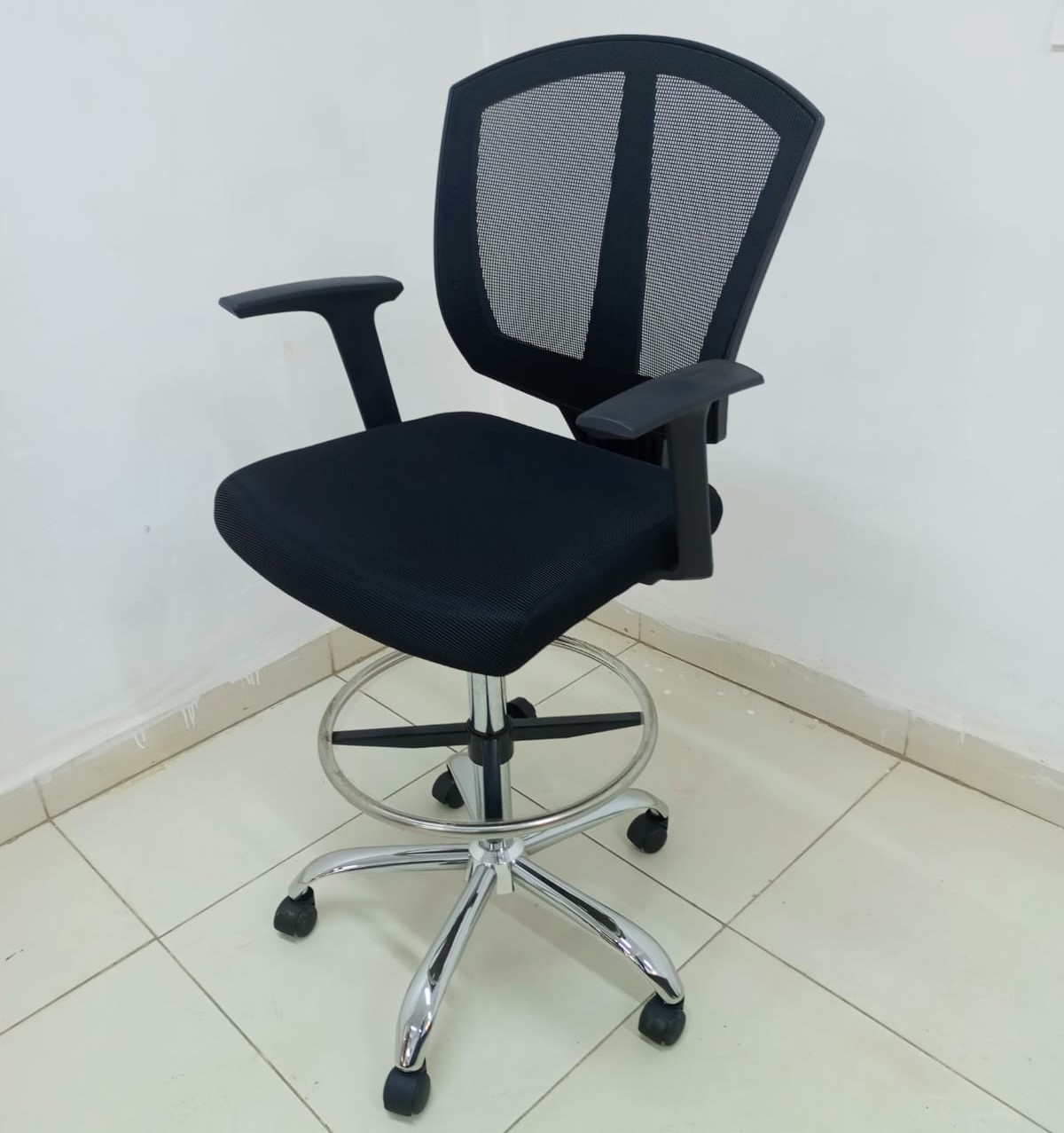 Ergonomic Mesh Cashier Seat - Pioneer Furniture